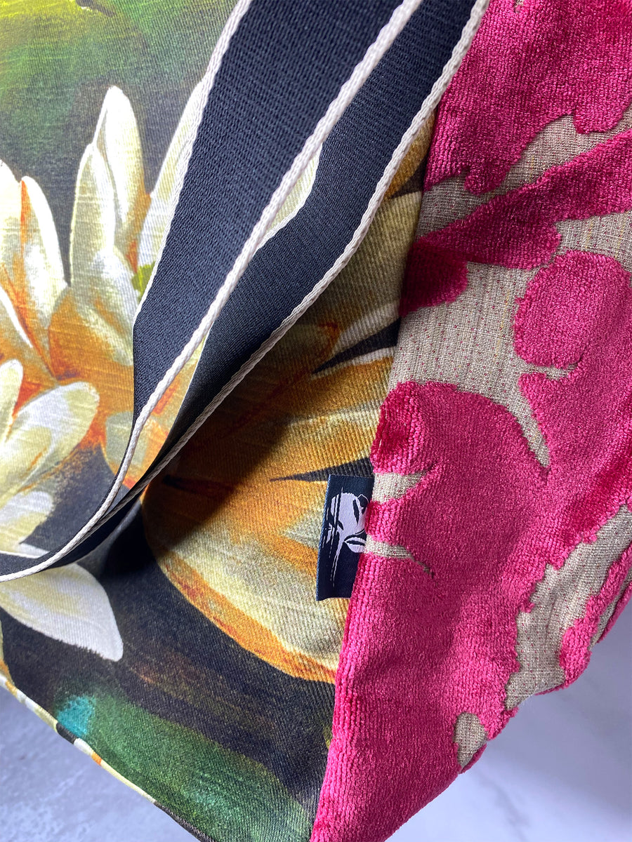 Water Lily CarryAll – Flower Revolution
